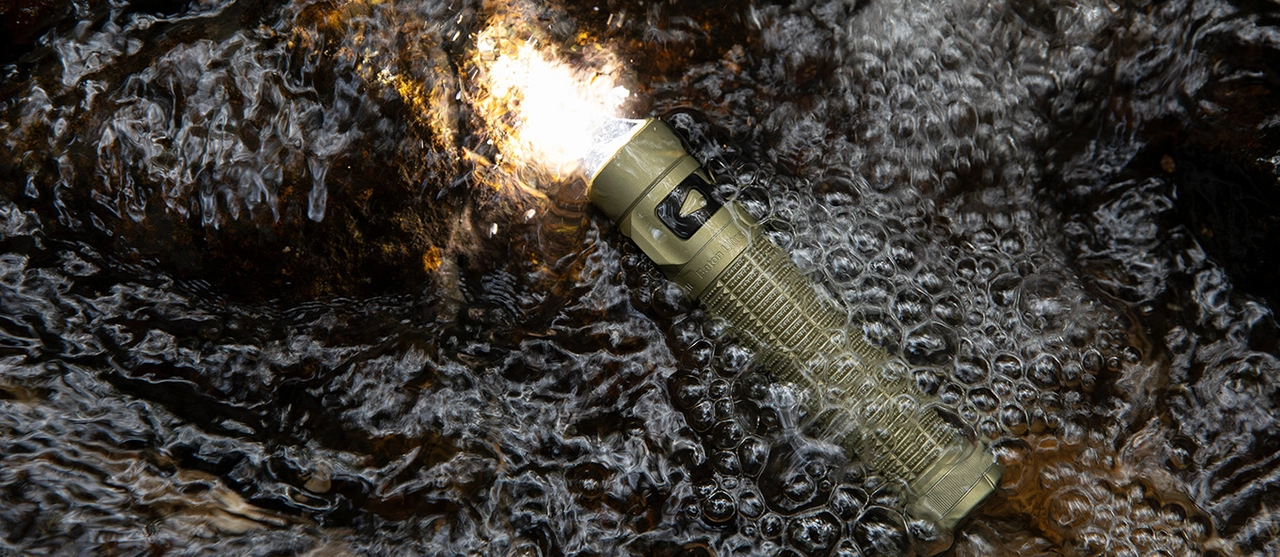 Baton 4 Pro Baton Ultra 1600 Lumen Compact EDC Torch USB-C Dual Sw ...
