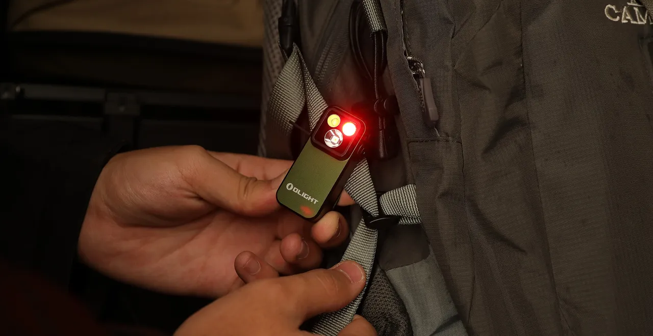 Oclip Pro Clip Light with Floodlight & Spotlight & Red Light - Olight UK